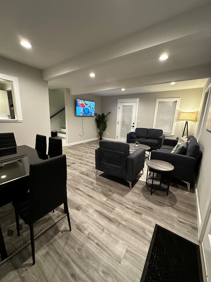 Tacoma Three - New 3 Bed 2 Bath Getaway W/ac - Tacoma, WA