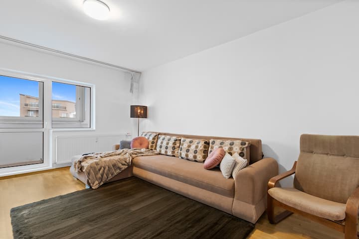 Lax |Bucharest Haven Contemporary Comfort 2br/2bth - Bucharest