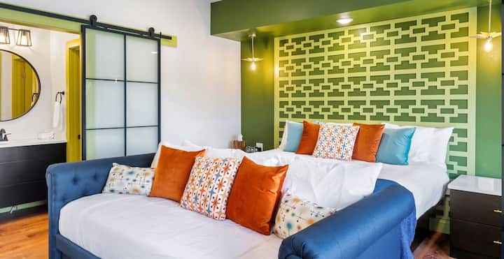 Lake Hair Don't Care @ Lakeside - Sevierville, TN