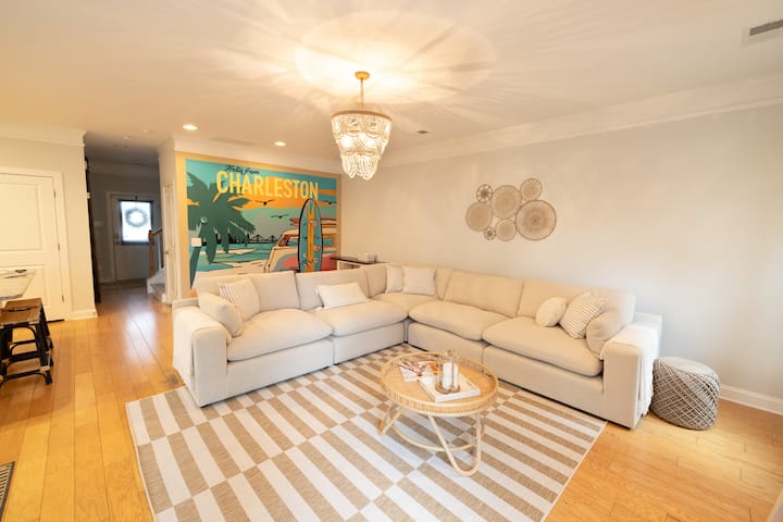 The Palmetto | 3br Home With Private Backyard - North Charleston, SC