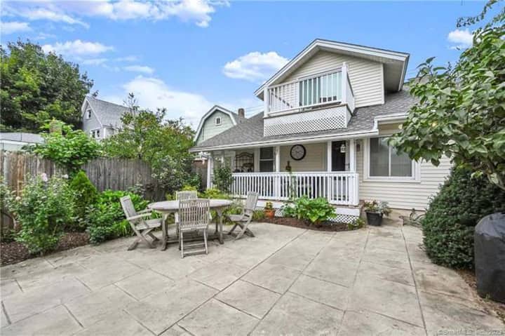 G Beach Retreat At Walnut- 1 Block From Water - Stratford, CT