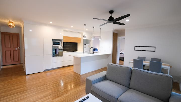 2-bedroom Unit With Private Yard - Gold Coast