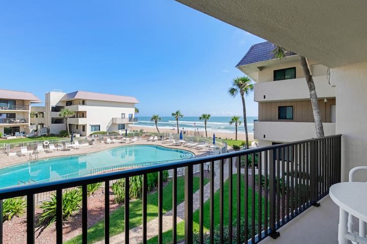 Beachfront Condo In Ormond Beach - Ormond Beach, FL