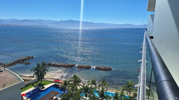 Bucerias Penthouse Beachfront Apartment - Bucerías