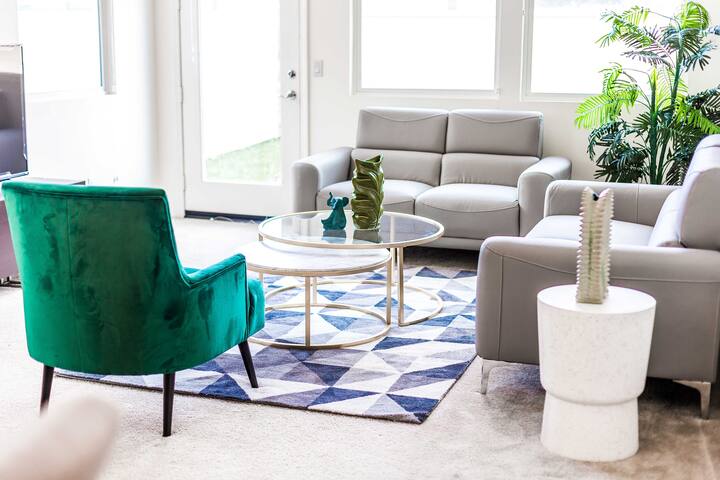 Stylish Woodcrest Castle G#41339 - サンバーナーディーノ, CA