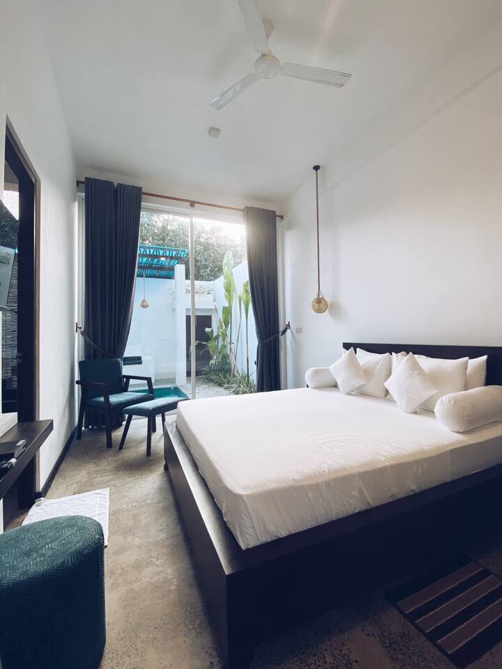 Private Pool Cabana AC - Angam Villas Hikkaduwa - Villas for Rent in ...