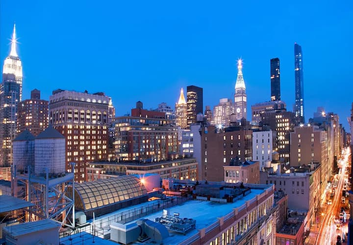 Chelsea Beautiful 2 Bedroom Apt -