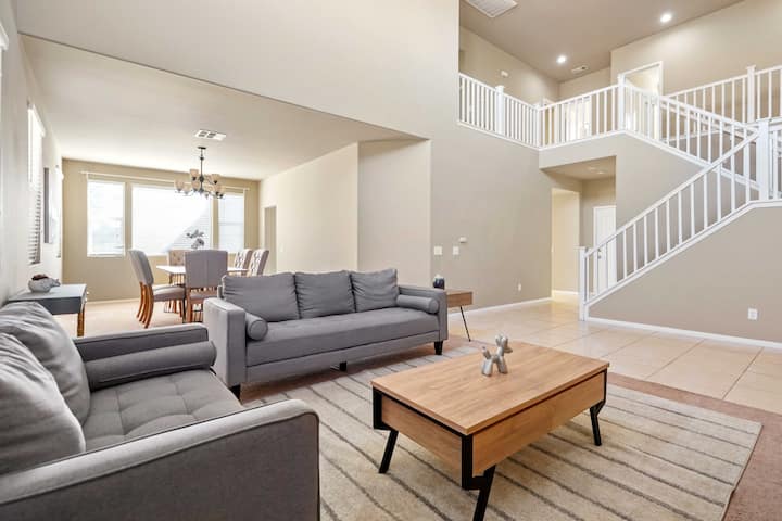 Premium 5br Lancaster Home | Private Pool E#41369 - Lancaster, CA