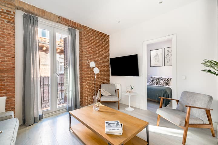 Lalatina Ii Calle Almendro 3br 2bh - Madrid