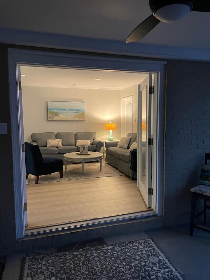 Wheelchair Accessible Beach Home In Chicks Beach. - Virginia Beach, VA