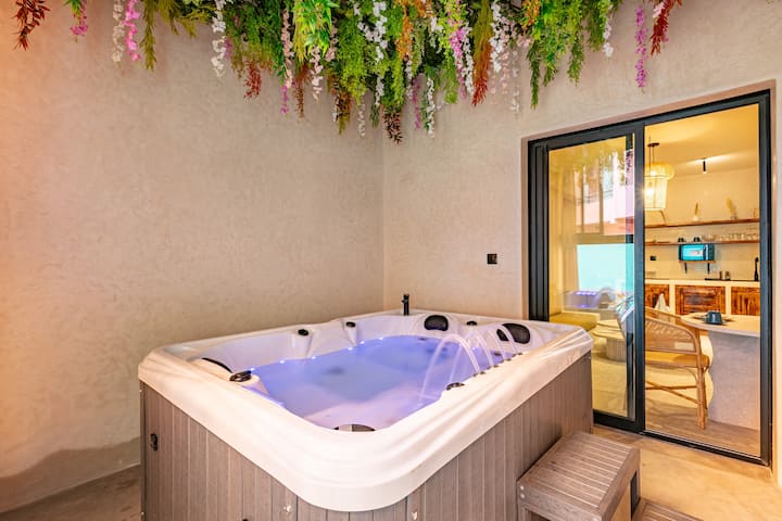 Suite Luxe Avec Jacuzzi Privé - Marrakesh