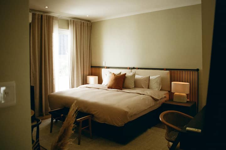 House Persea: Intimate And Stylish Studio - Cape Town