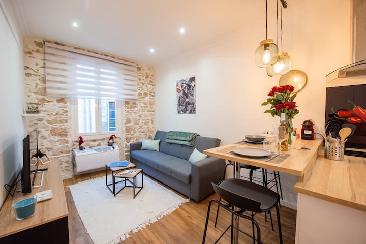 Perfect Spot Old Town! Restaurants, Shops & Beach! - Juan-les-Pins