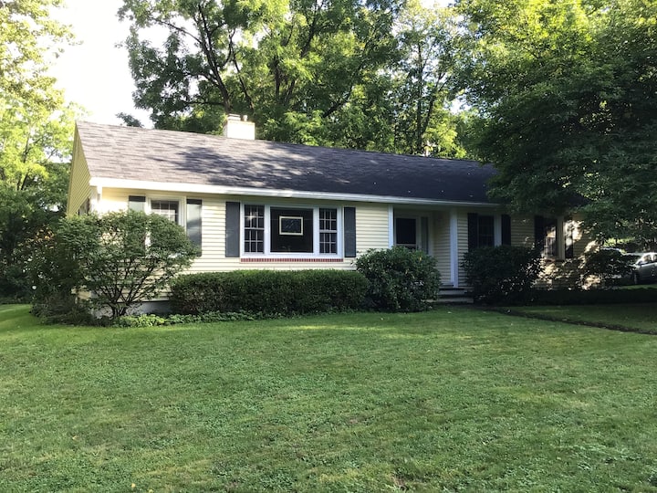 Cozy Convenient Trumansburg Home - Ithaca, NY