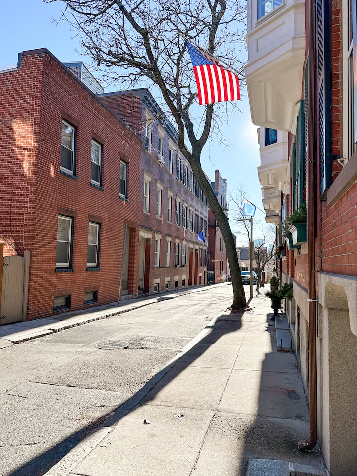 Modern Condo Steps From Bunker Hill Monument - Dorchester, MA