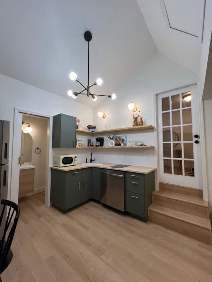 Quaint Apartment 10 Min To Advent & Orlando Health - Orlando