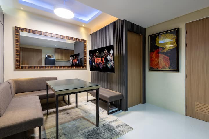 Modern Two Bedroom Suite At Lush Residences Makati - Manila