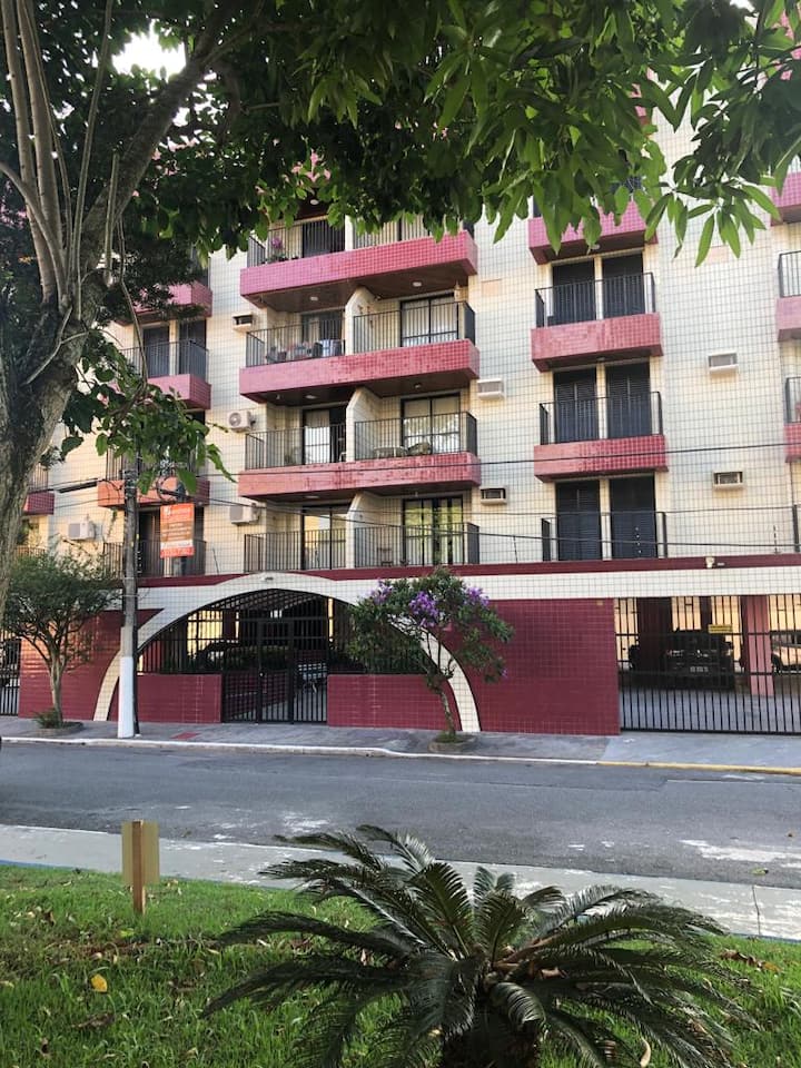 Aptº No Guarujá Próximo A Praia - Santos