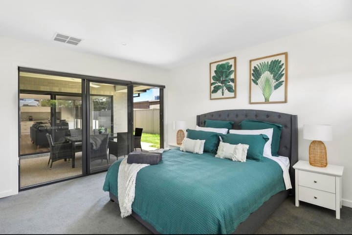Lake Breeze In Rosella Place Yarrawonga - Mulwala