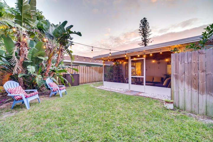 Beachside Cottage - 5 Min Walk To The Beach - Cocoa Beach, FL