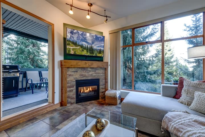 Central 2br With Prime Amenities - Whistler