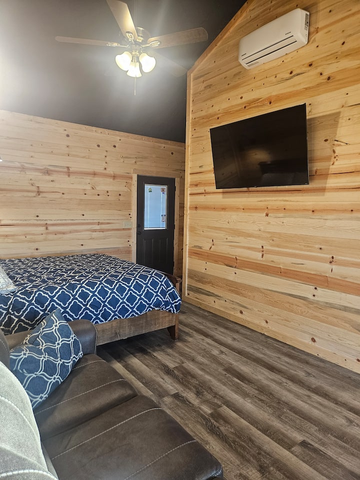 Private Cabin Full Kitchen #1 - Grant, OK