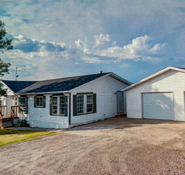 Foothills Ranch & Airbnb - Cardston