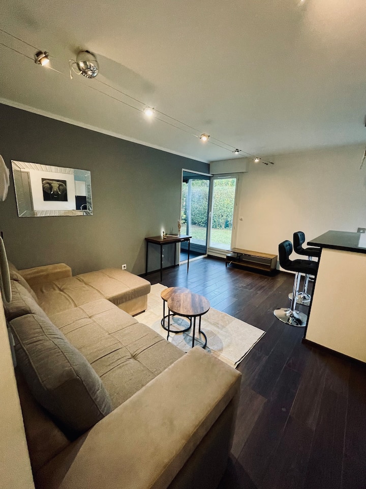 Appartement T2 - Rez De Jardin - Guyancourt
