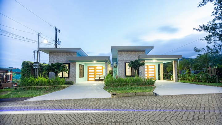 One&only Claudia’s Rock Garden / Dual Homes - La Fortuna