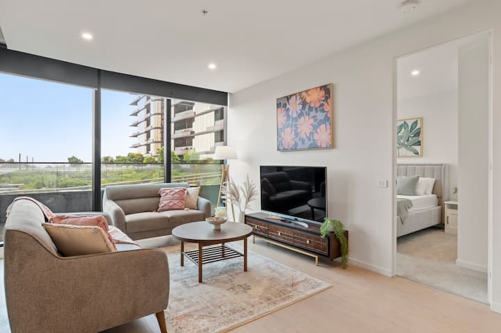 Skygarden Glen Luxury 2br With Parking, Gym, Pool - Notting Hill