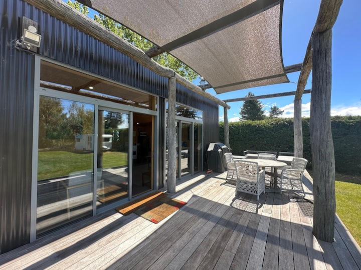 The River Cabin, Twizel. - Twizel