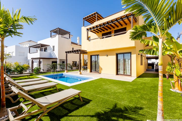 Villa With Private Heated Pool - Tenerife