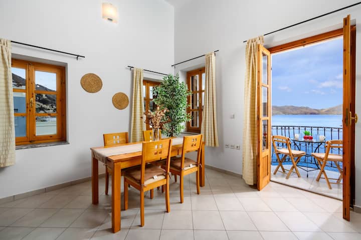 Over The Sea Red Apartment - Symi