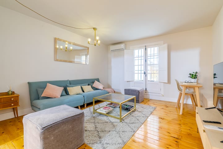 Cute Apartment / Tirso De Molina Por Temporada - Madrid