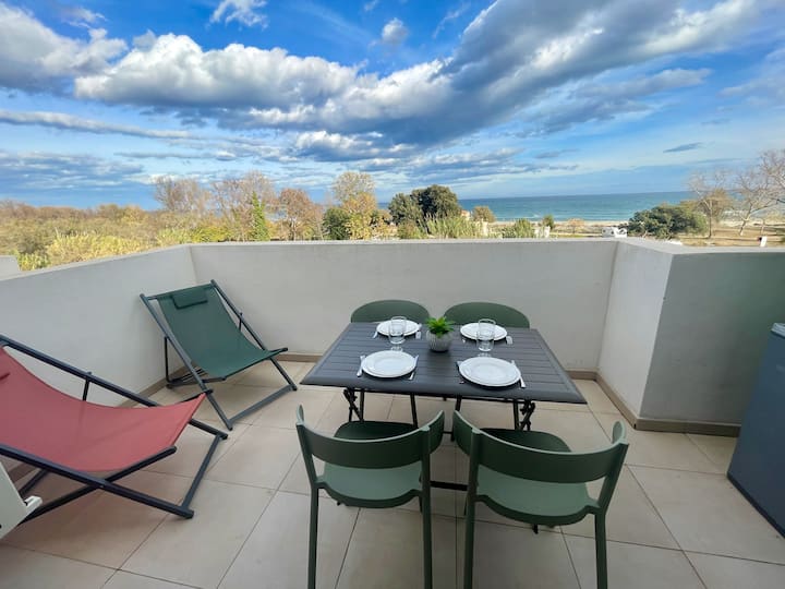 T2 Vue Mer Avec Accès Plage, Piscine, Parking - Corsica