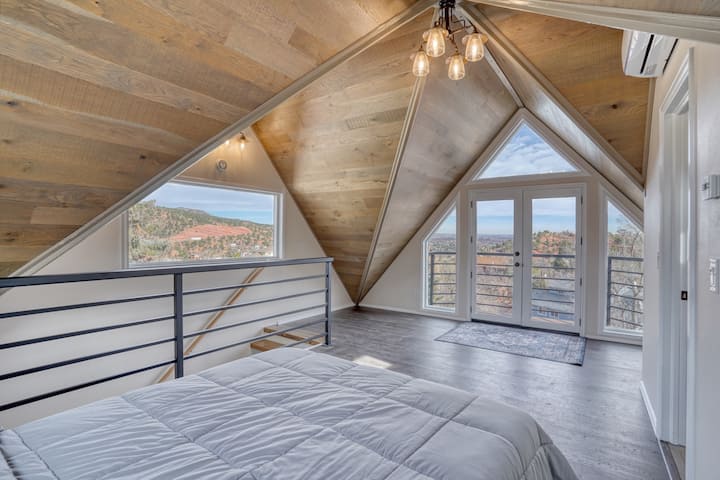 Mountain Retreat W/ Views • Hikes • Office 30+days - Manitou Springs, CO