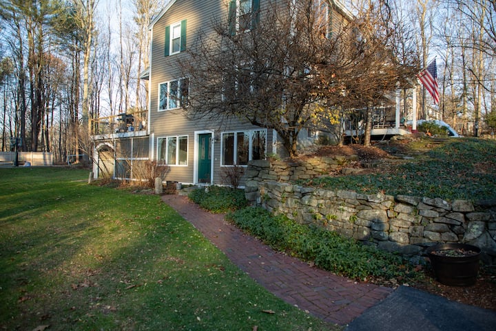 30+ Day Stay*5 Min To Unh*washer/dryer*king Bed - Dover, NH