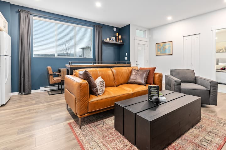 2 Bedroom Suite With Oled Tv - Coquitlam