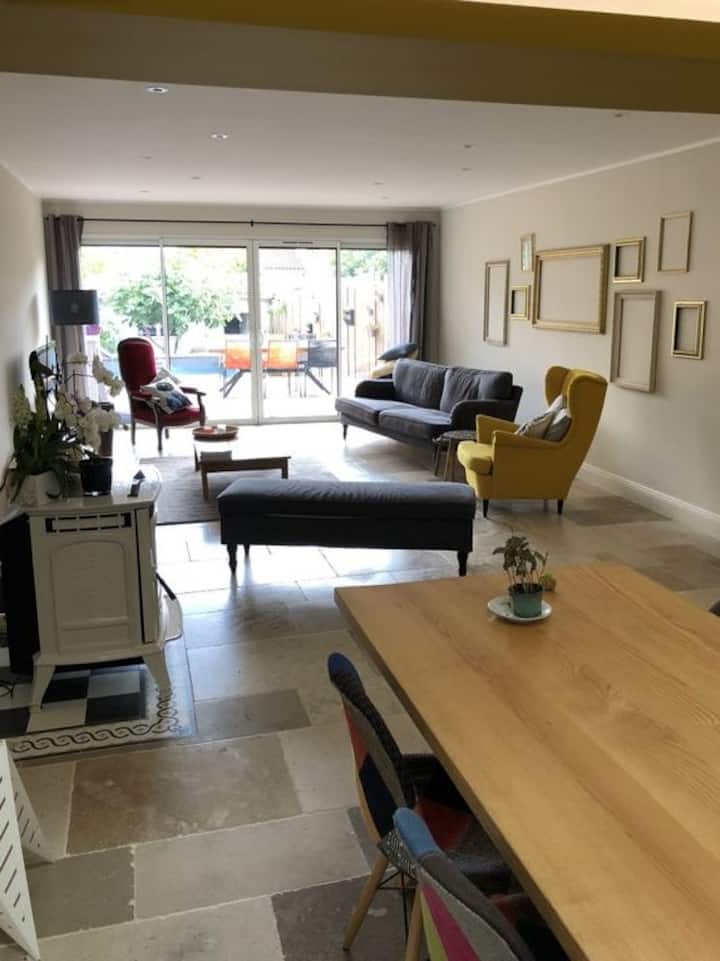 Maison à 200 M Du Marché Et De La Cathédrale - Ibis budget Périgueux