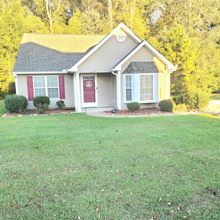 Cozy 3br Ranch Close To I95/64 - Rocky Mount, NC