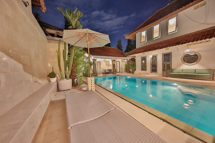 Seminyak 3br Villa Orchid- Beach At 600m - Bali