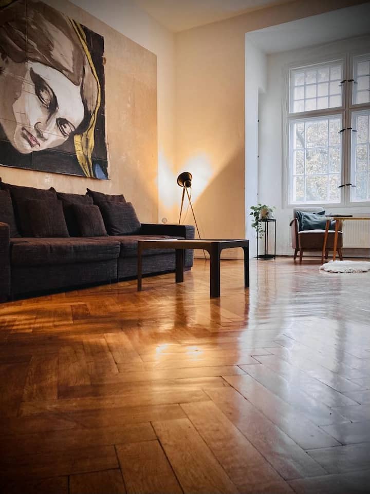 Bright 105 Sqm 2 Balconies 3 Rooms Warschauer Str. - Berlín