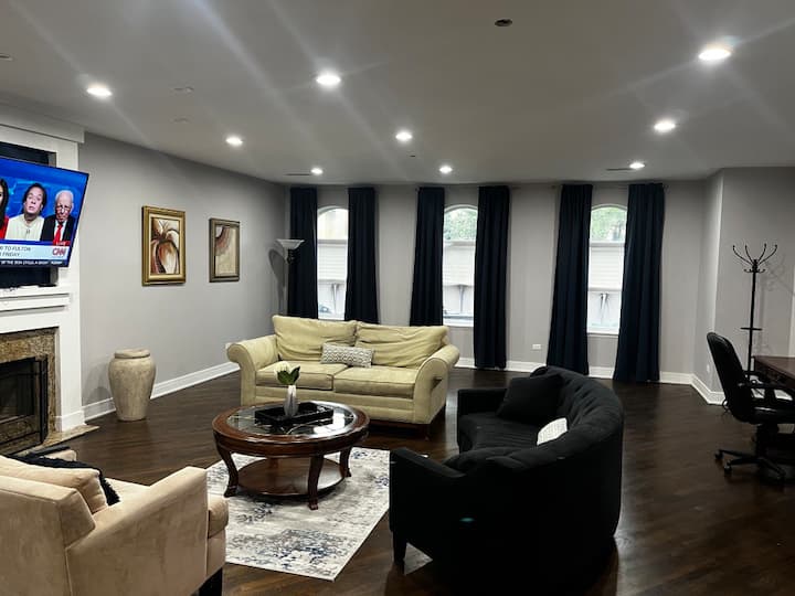 Condo Off The Lake - West Englewood - Chicago