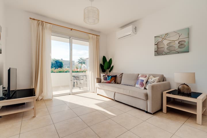 Cozy 2 Bedroom Family Apartment W/ Pool - Nissi Beach
