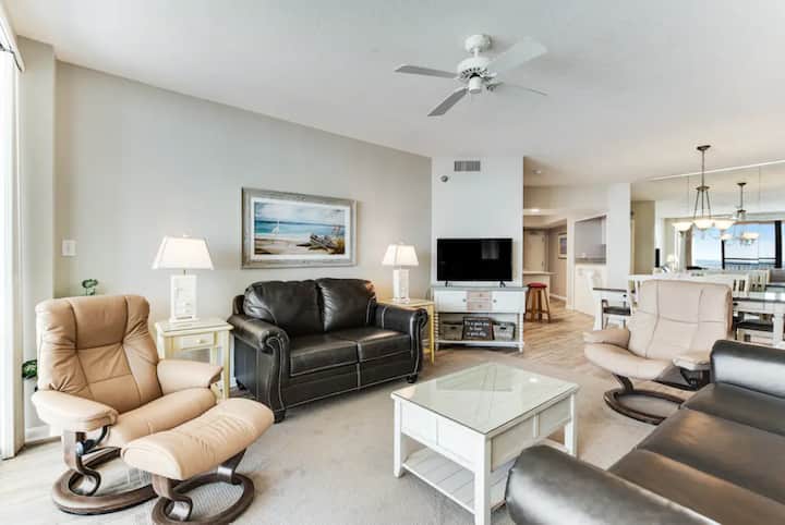 2nd Floor, Breathtaking Views, Oceanfront Oasis - Orange Beach, AL
