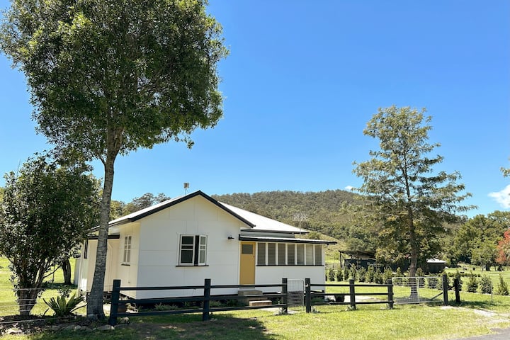 Crystal Creek Park Cottage - Murwillumbah