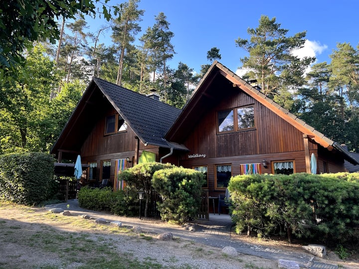 Waldkauz Links - Feriensiedlung Kiefernhain - Krakow am See