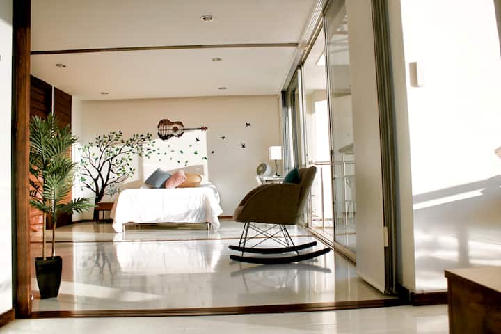 Nest, And Immerse Yourself In Scenic Beauty - Medellin, Antioquia, Colombia