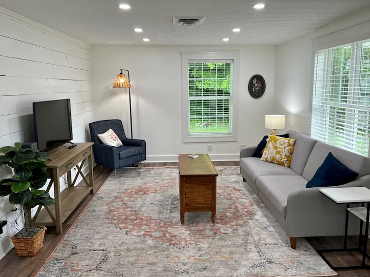 Cottage In The Pines-small Town Living! - White Pine, TN