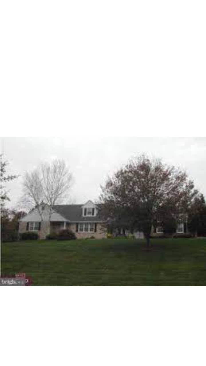 Hockessin Neighborhood Penthouse Arcade - Kennett Square, PA